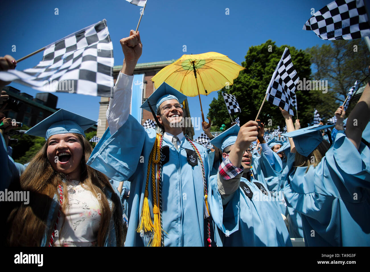 New York, USA. 22nd May, 2019. Graduate students attend the Columbia ...