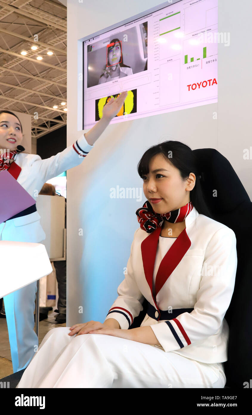 Yokohama, Japan. 22nd May, 2019. A model demonstrates Japanese ...