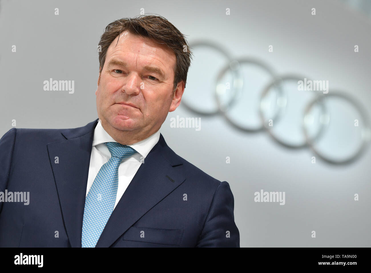 Bram SCHOT (Management Chairman). Audi rings, logo, Markenembelm ...