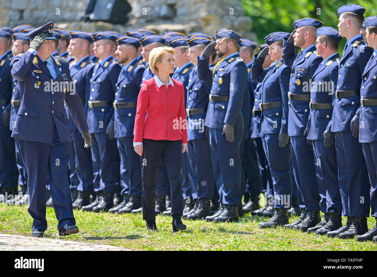 Neustadt, Germany. 23rd May, 2019. Ursula von der Leyen (CDU), Federal ...