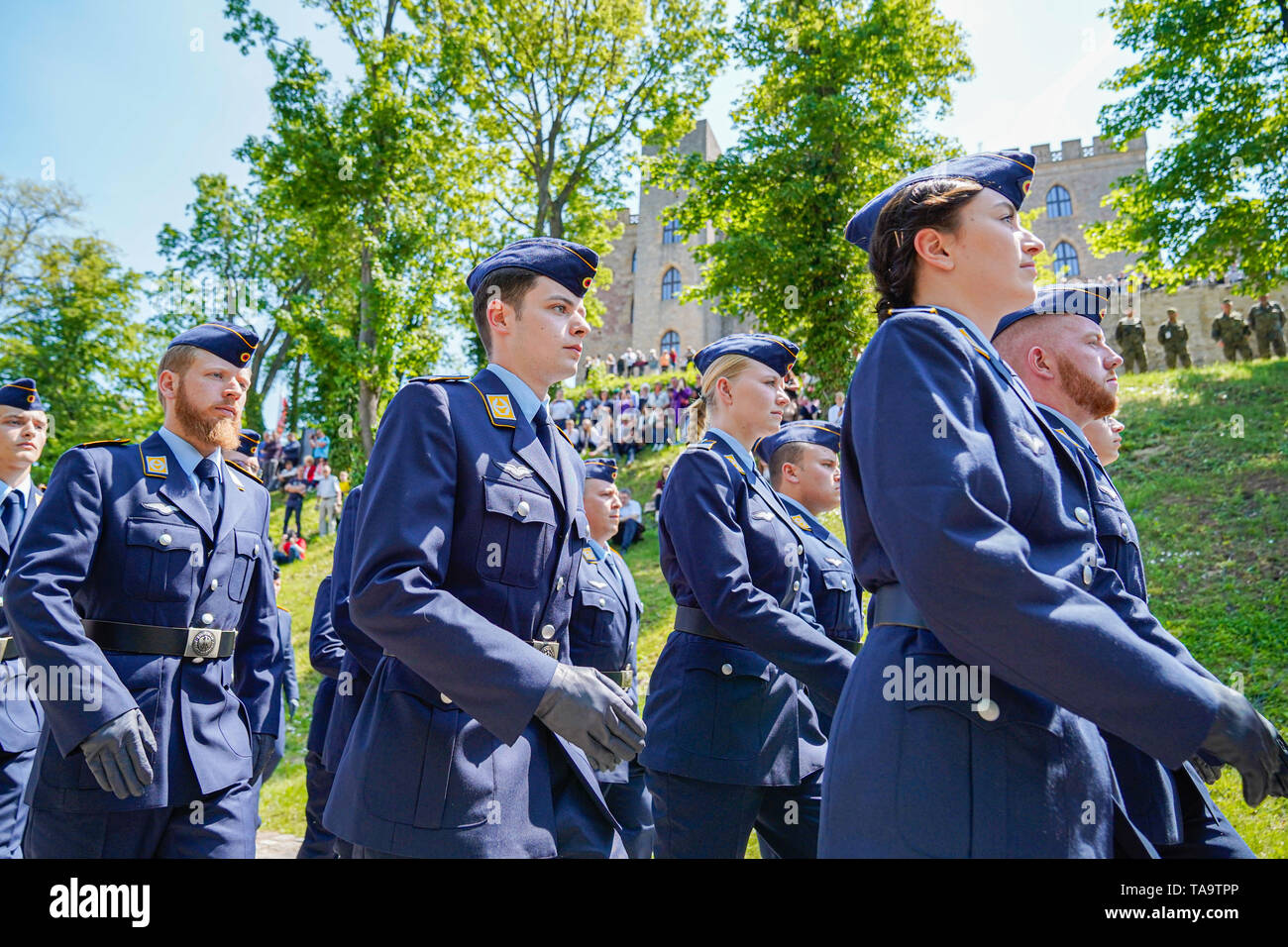 Neustadt, Germany. 23rd May, 2019. Recruits of the air force training ...