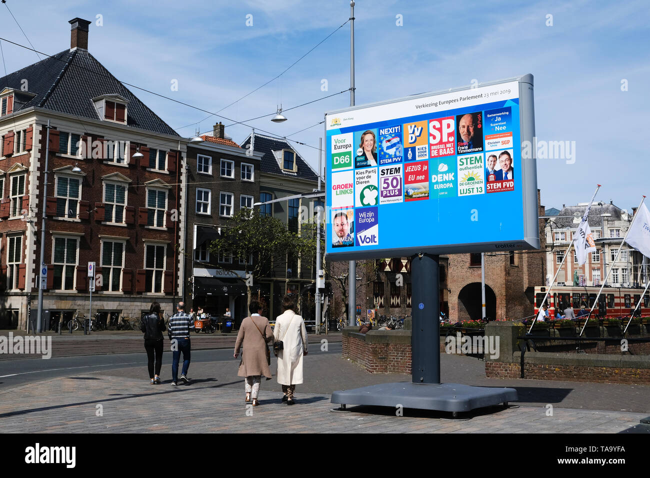Vote conservative poster 2019 hi-res stock photography and images - Alamy