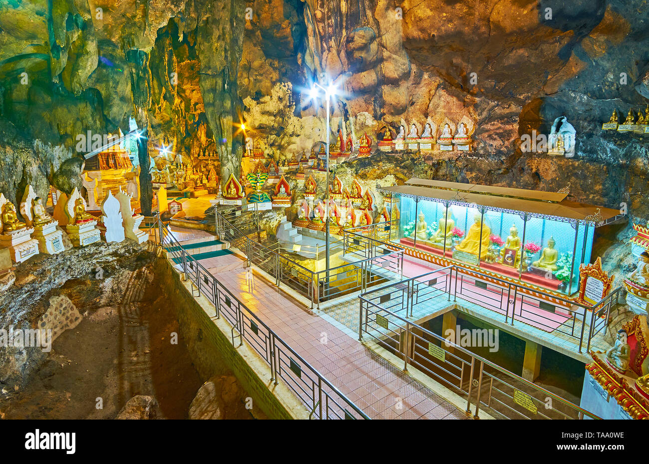 Stalactite vault hi-res stock photography and images - Alamy