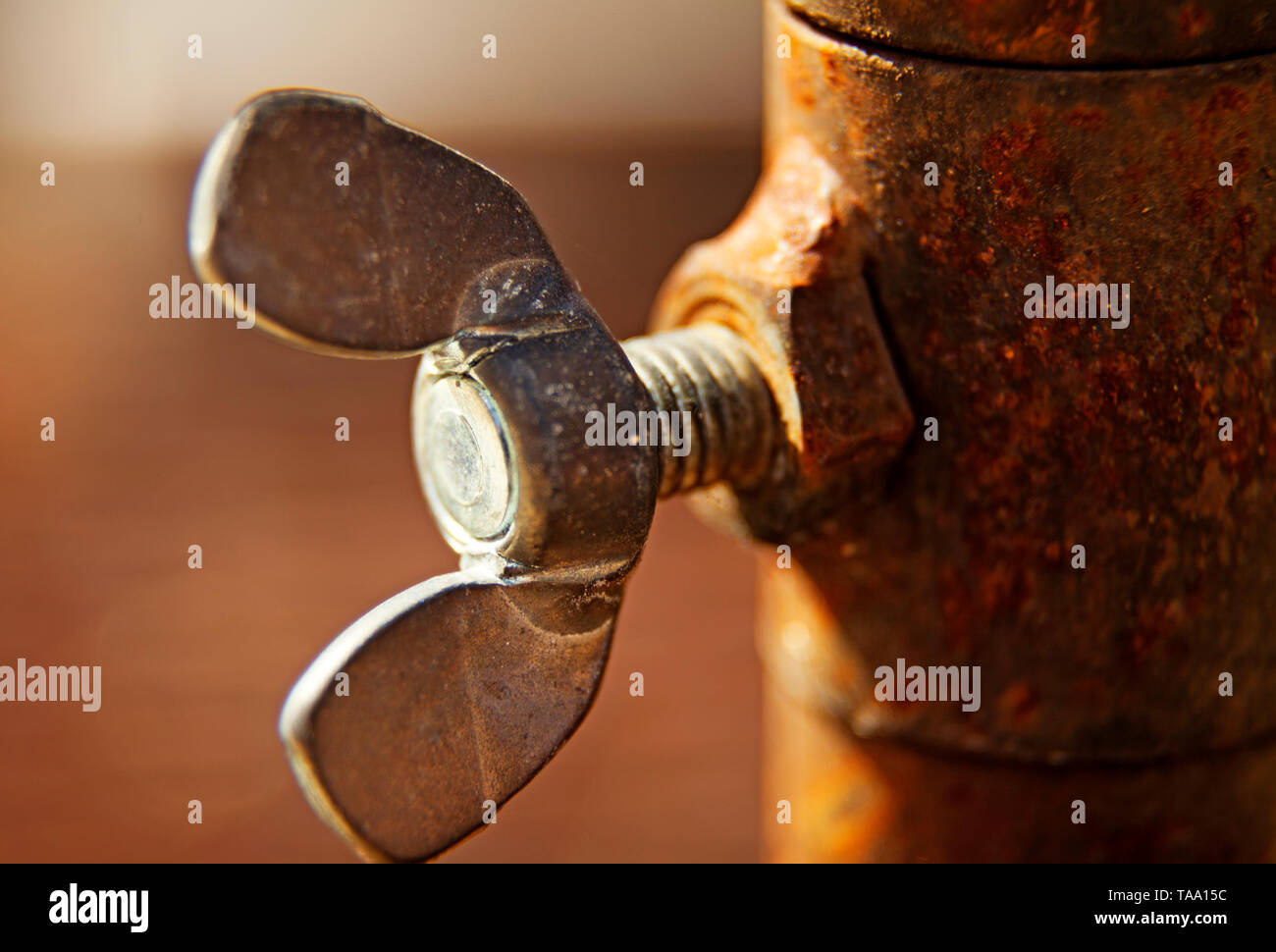 Metal wing nut hi-res stock photography and images - Alamy