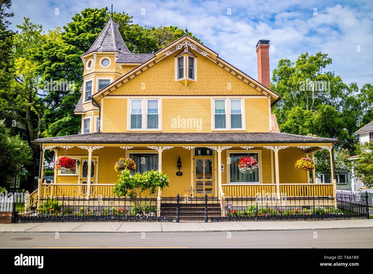 Construct residences hi-res stock photography and images - Alamy
