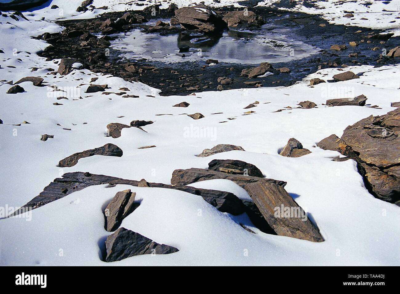 Landscape of roopkund hi-res stock photography and images - Alamy