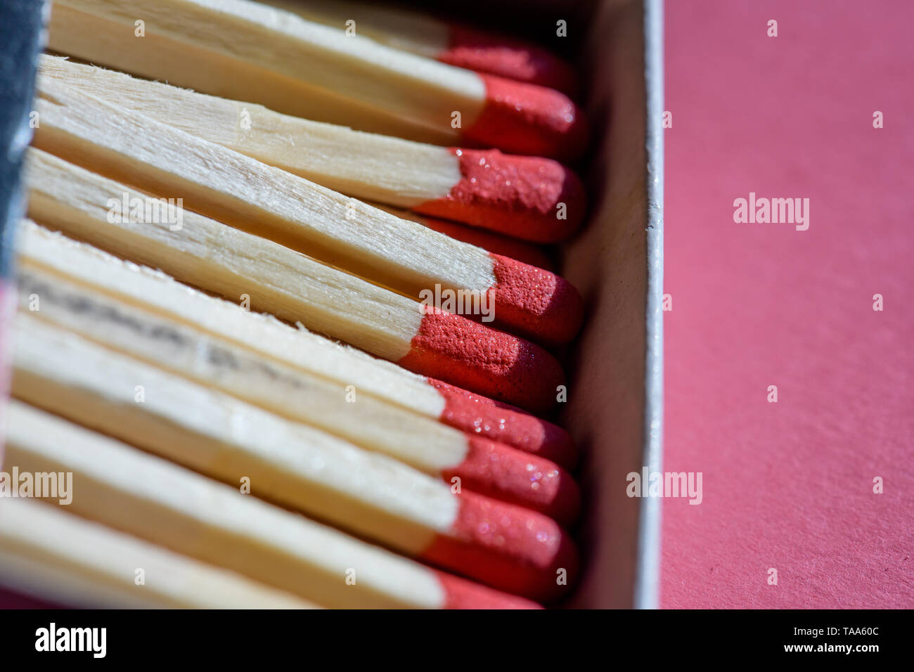 An issue box of matches hi-res stock photography and images - Alamy