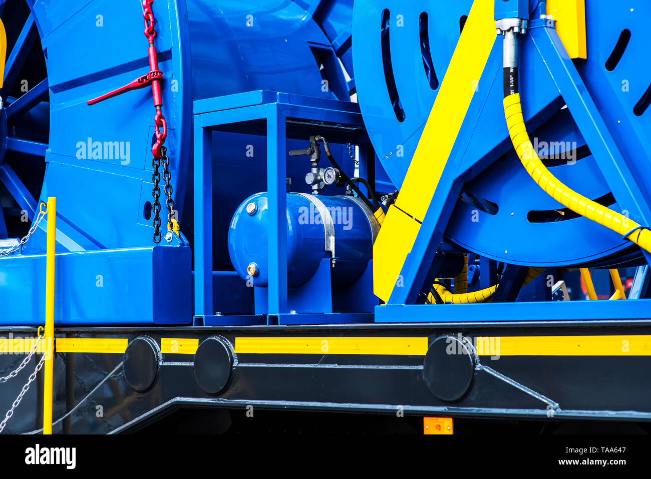 coiled tubing machine to work in the oil fields Stock Photo - Alamy