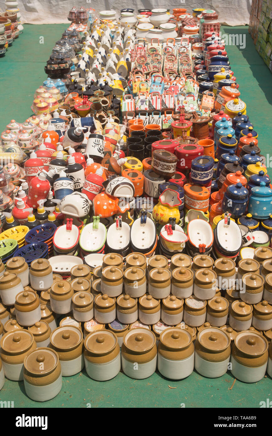 Asian craft hi-res stock photography and images - Alamy