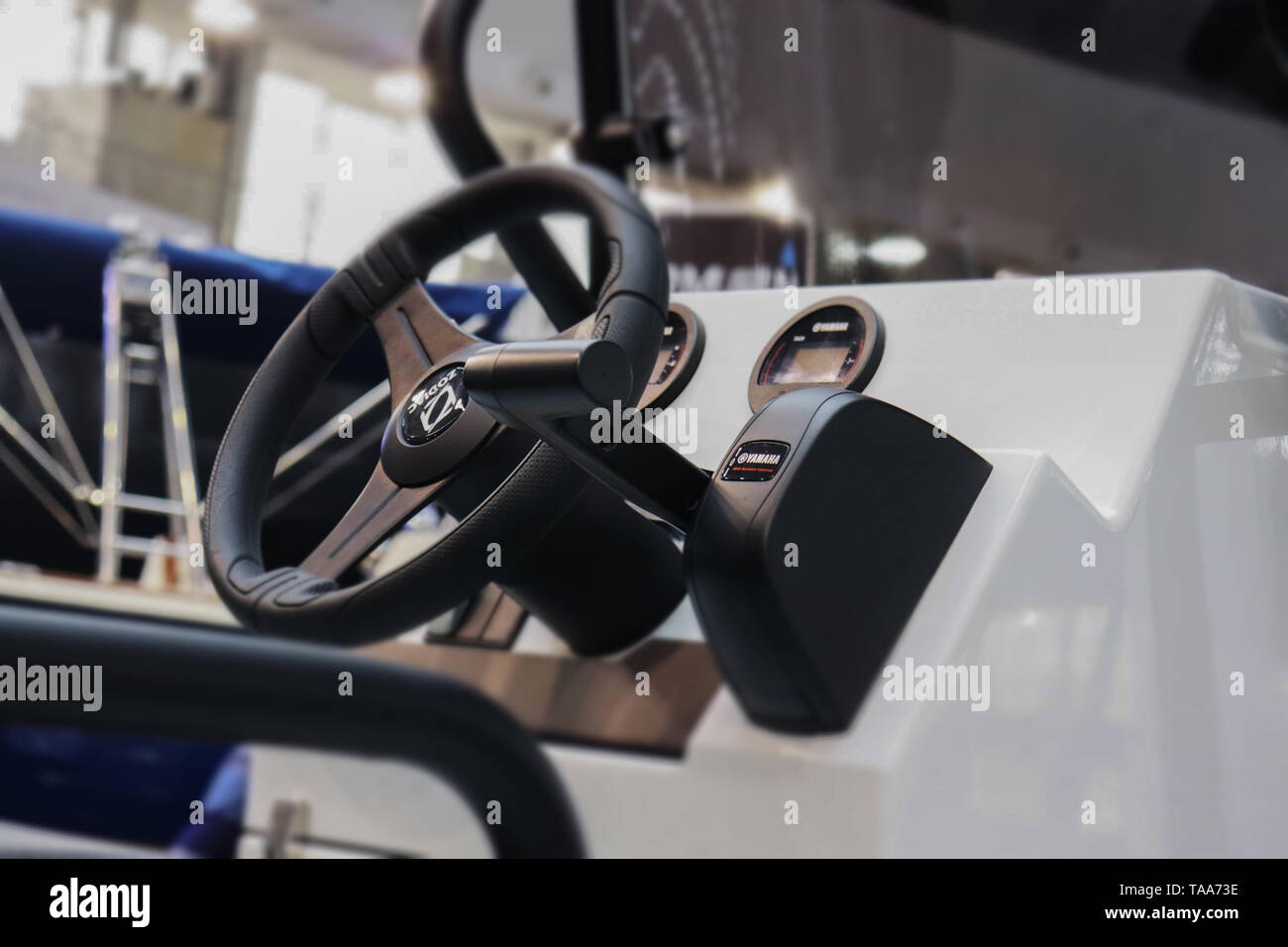 Cockpit of luxury speed boat Stock Photo - Alamy