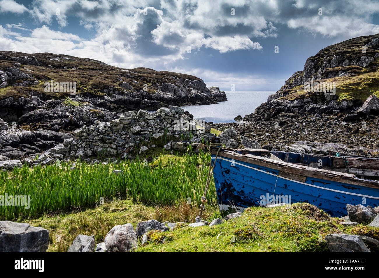 Clinker built boat hi-res stock photography and images - Alamy