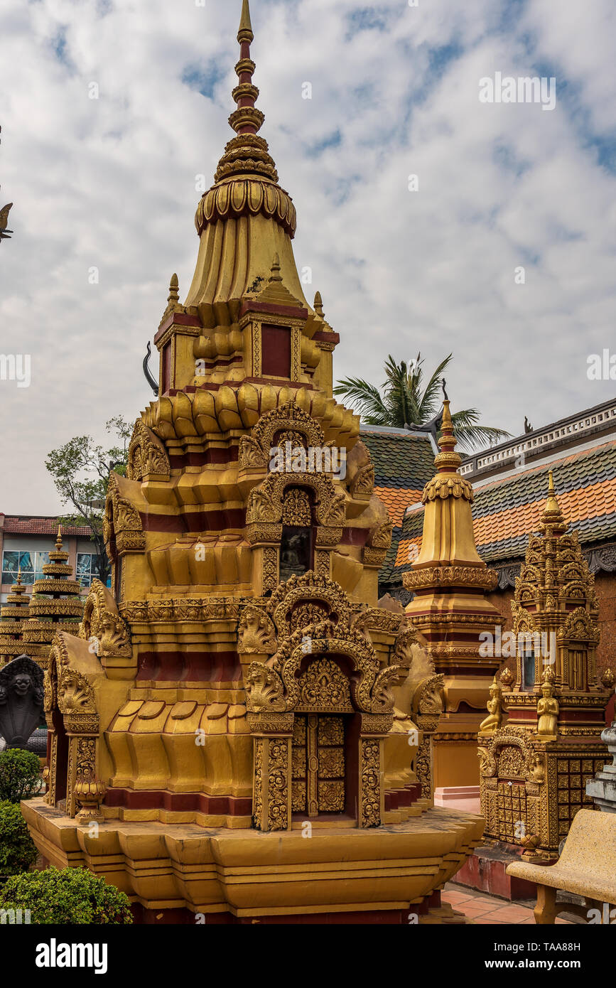 Wat preah prom rath pagoda hi-res stock photography and images - Alamy