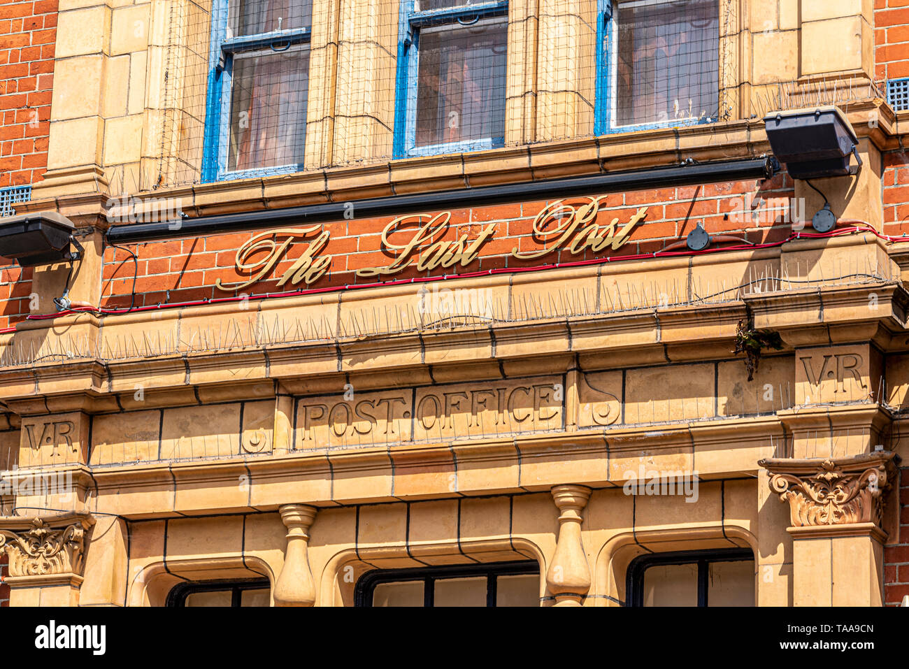 Wetherspoons pub sign hi-res stock photography and images - Alamy