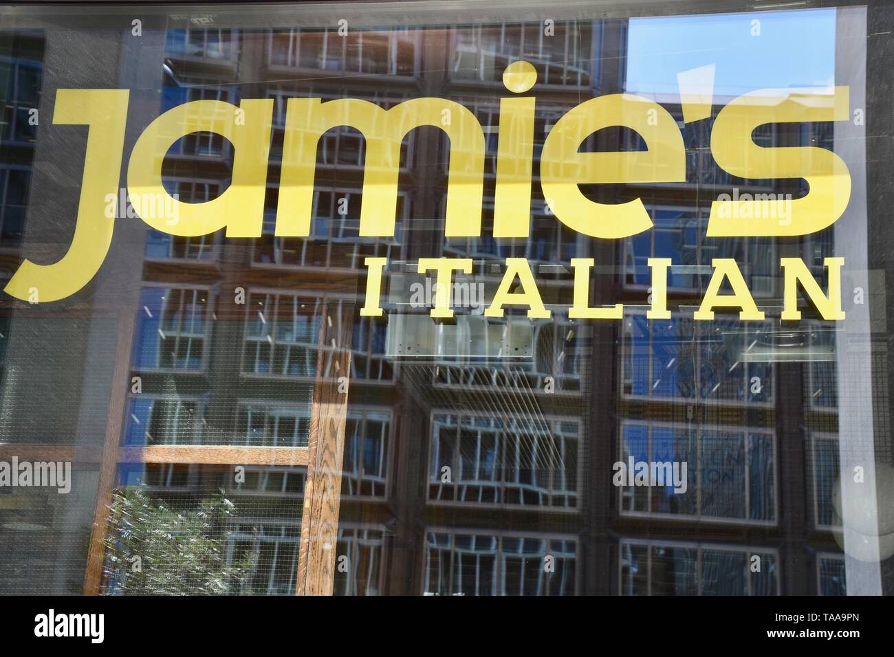 Oliver logo hi-res stock photography and images - Alamy