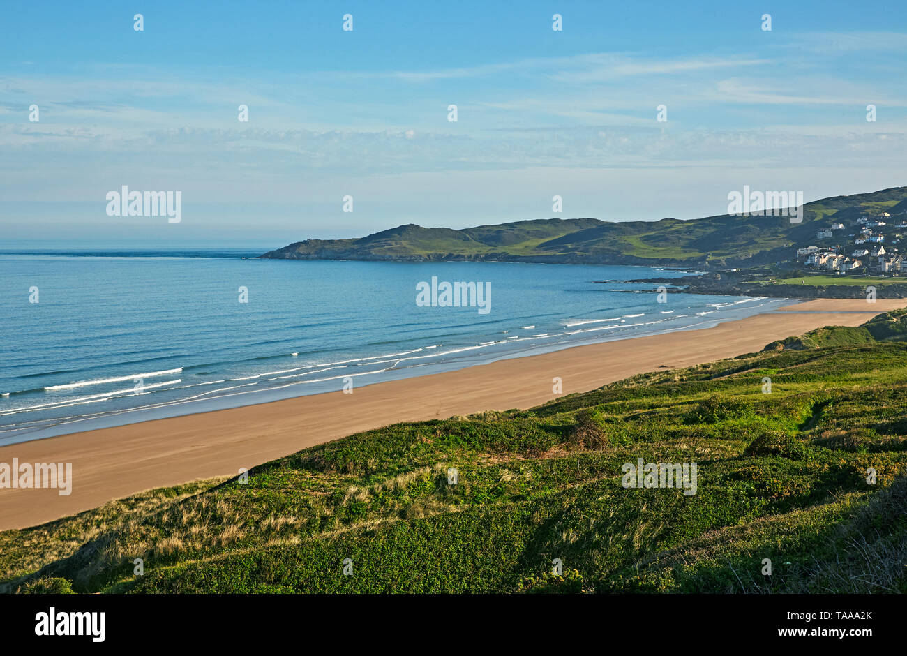 Elevated view of Woolacombe beach in North Devon Stock Photo - Alamy