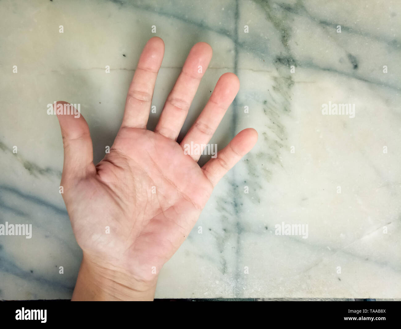 Hand open palm symbol hi-res stock photography and images - Alamy
