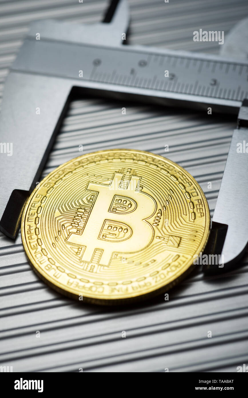 Gold caliper hi-res stock photography and images - Alamy