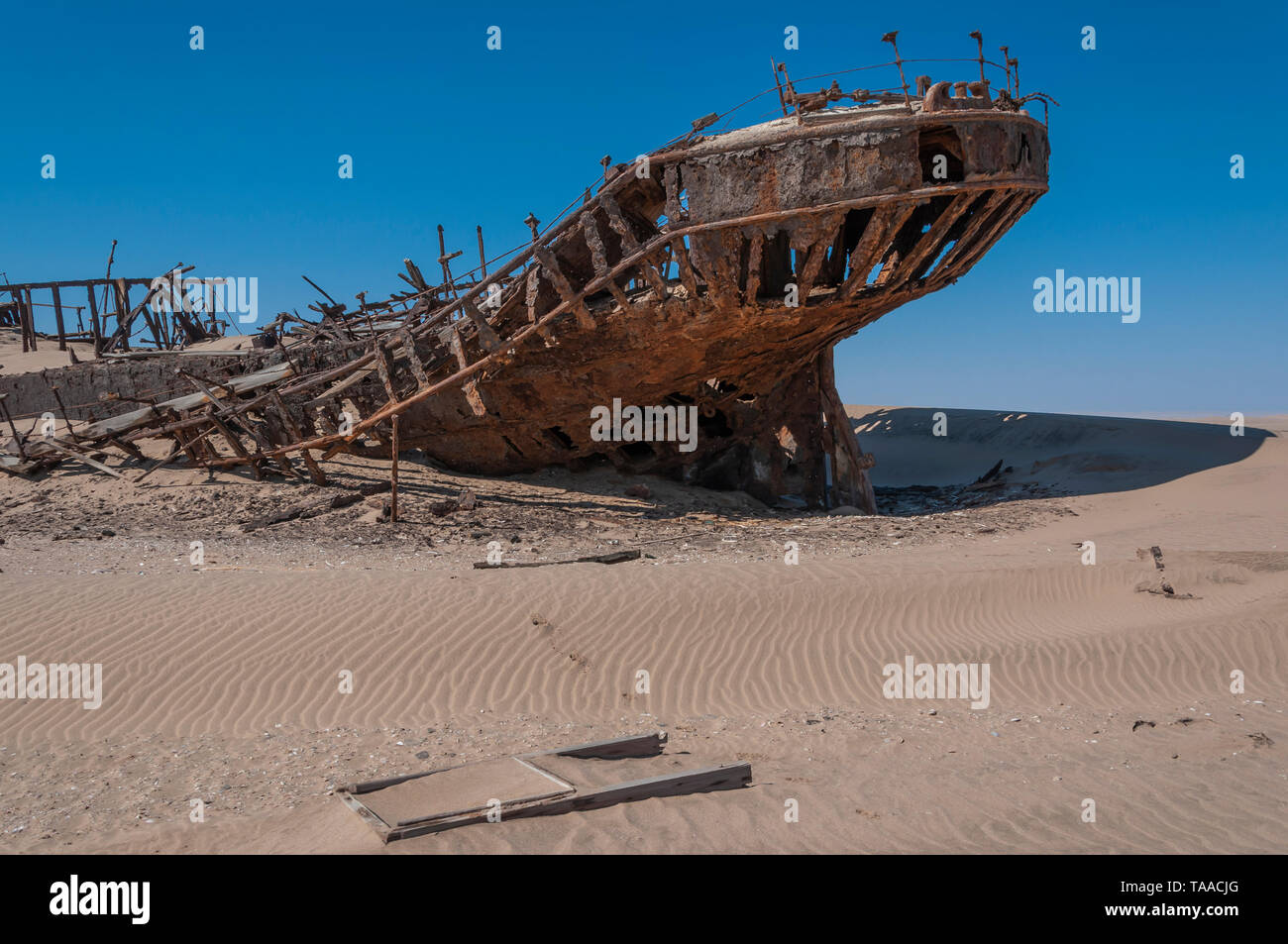 Eduard bohlen shipwreck namib desert hi-res stock photography and ...