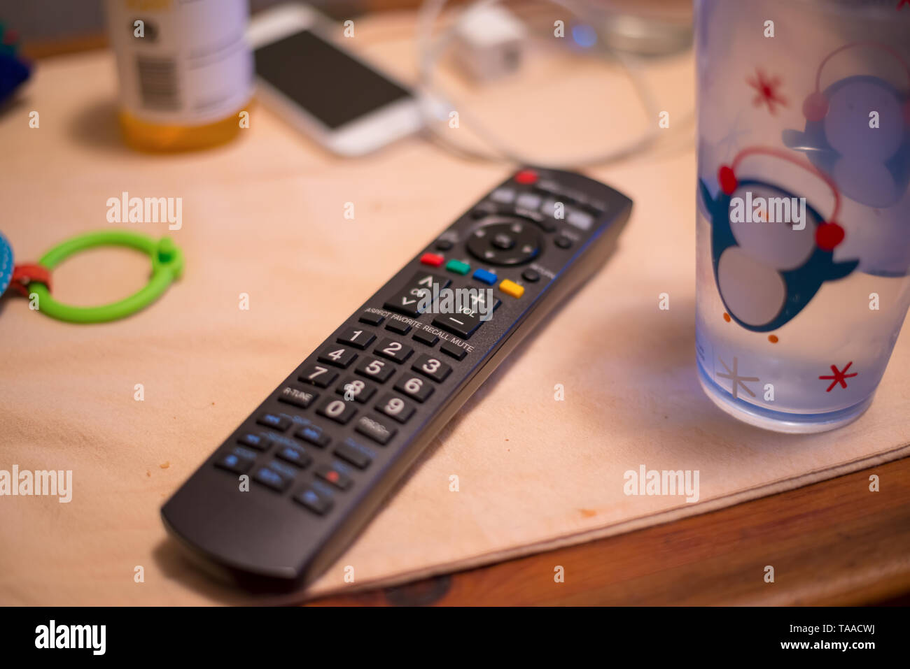 Messy table hi-res stock photography and images - Alamy