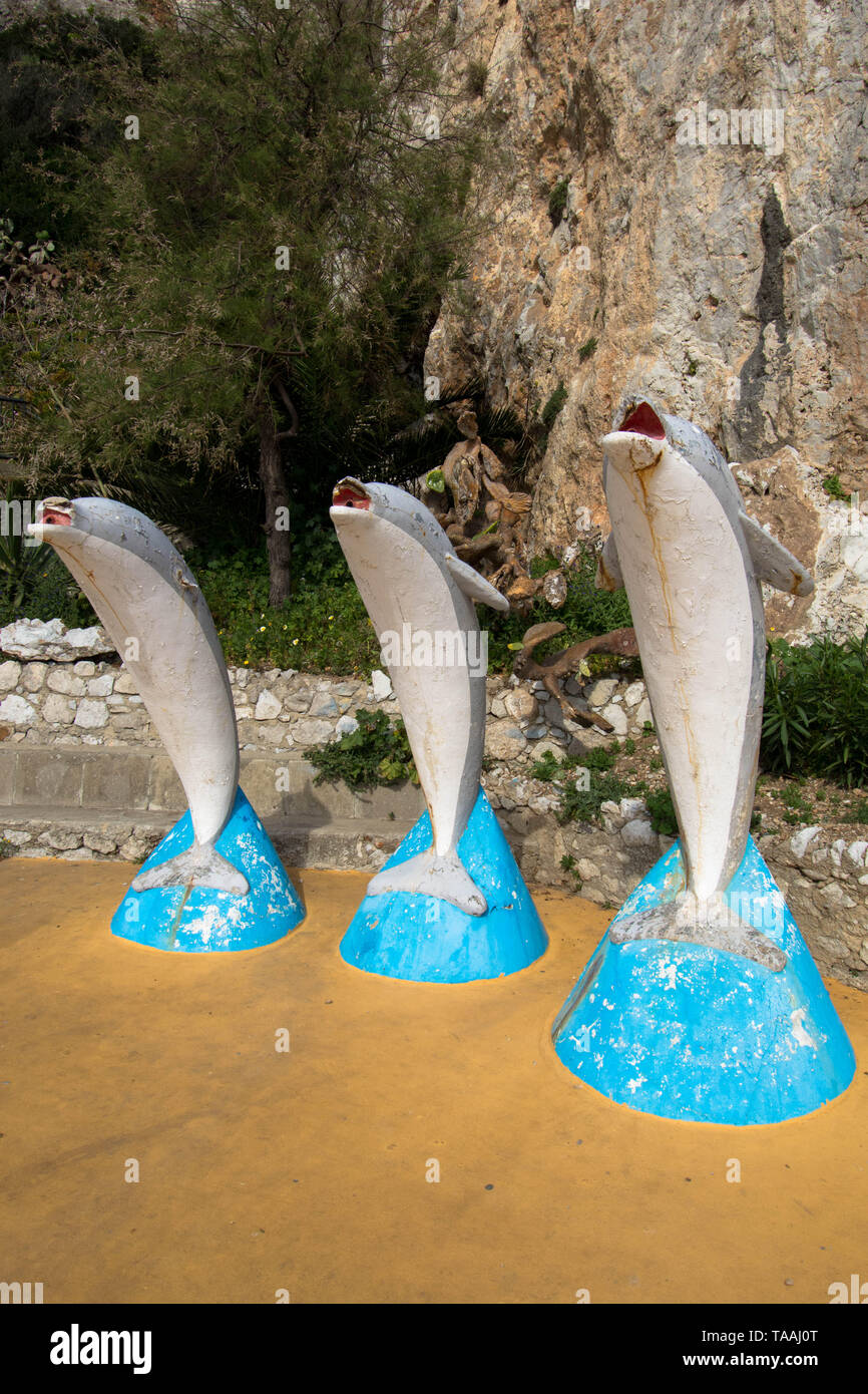 Dolphins Statue High Resolution Stock Photography and Images - Alamy