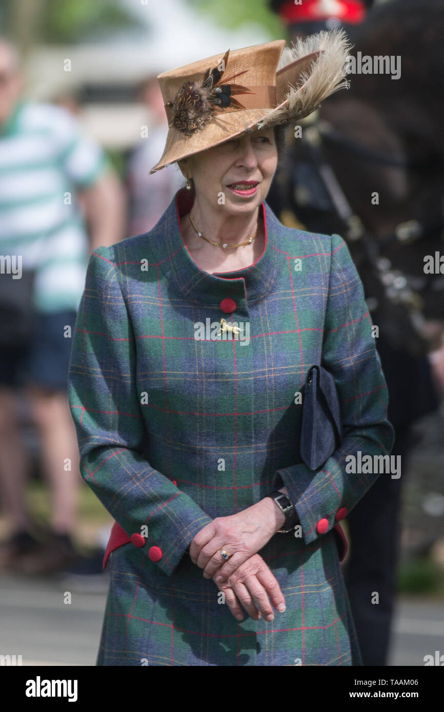 The King's Troop Royal Horse Artillery with 71 horses pulling six First ...