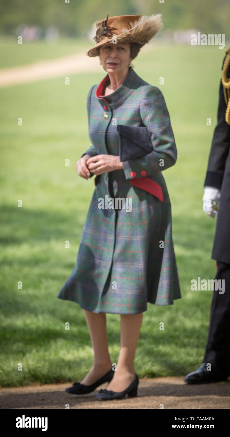 The King's Troop Royal Horse Artillery with 71 horses pulling six First ...