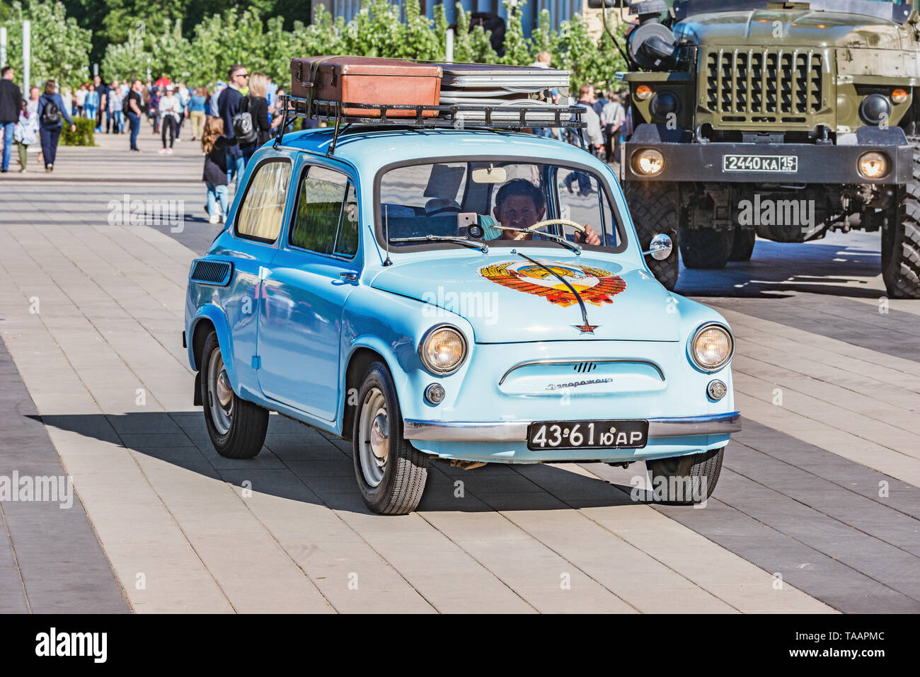 Attraction automobile hi-res stock photography and images - Alamy