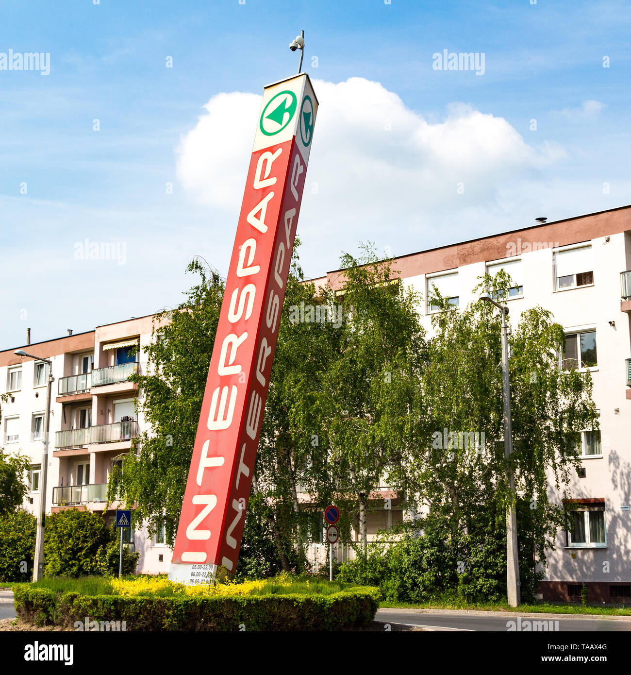 Interspar supermarket logo hi-res stock photography and images - Alamy