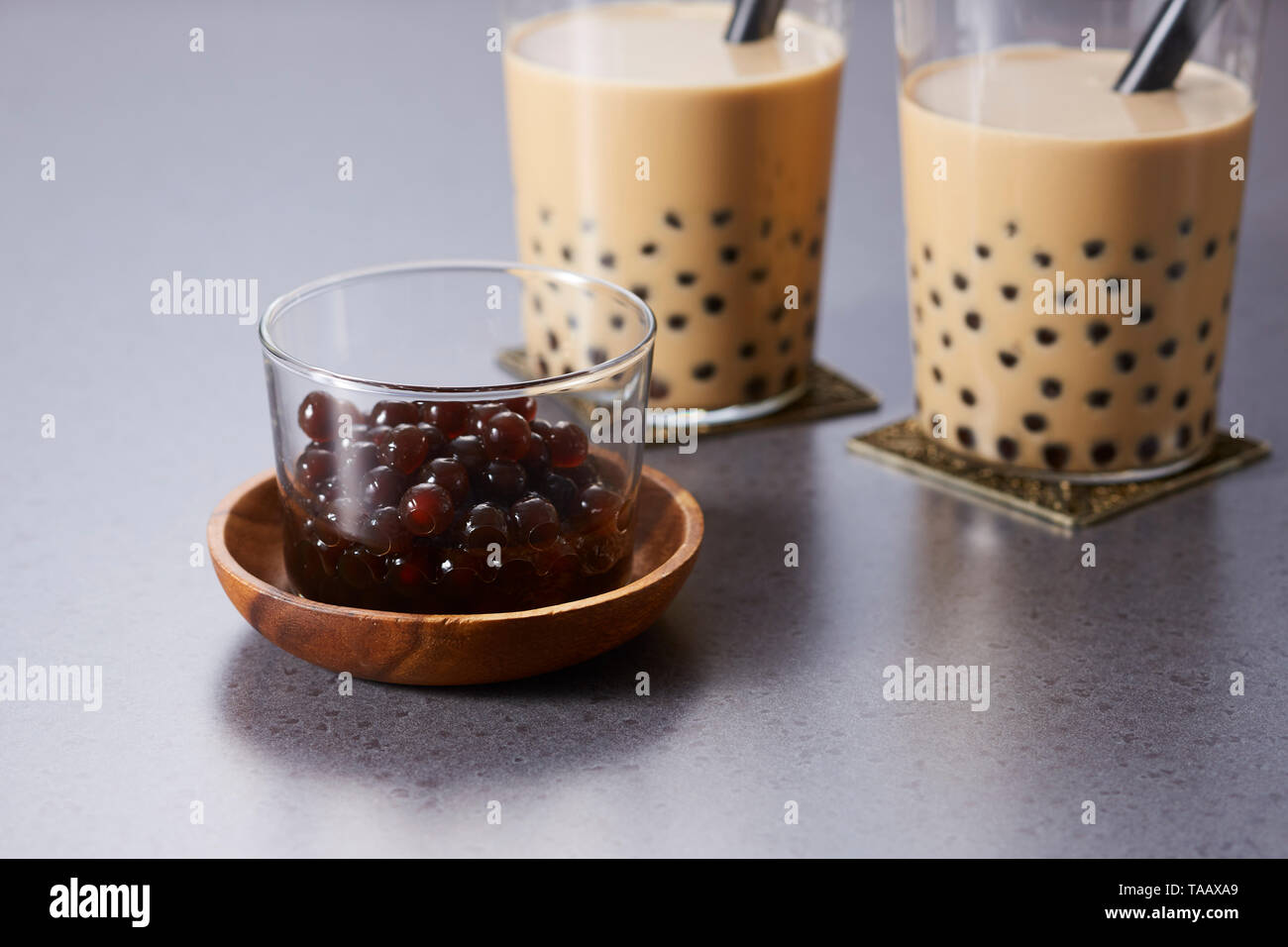 Tapioca tea people hi-res stock photography and images - Alamy