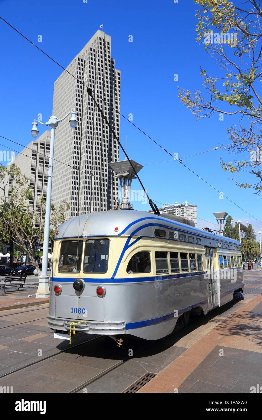 Heritage tram line hi-res stock photography and images - Alamy