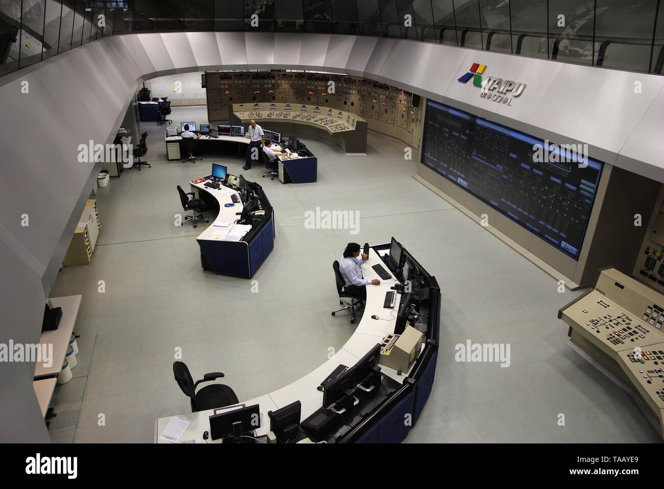 Power plant control room hi-res stock photography and images - Alamy