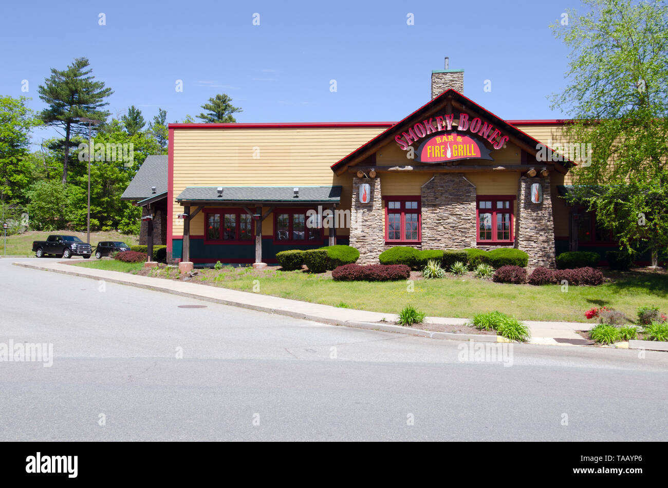 Smokey Bones restaurant Stock Photo - Alamy