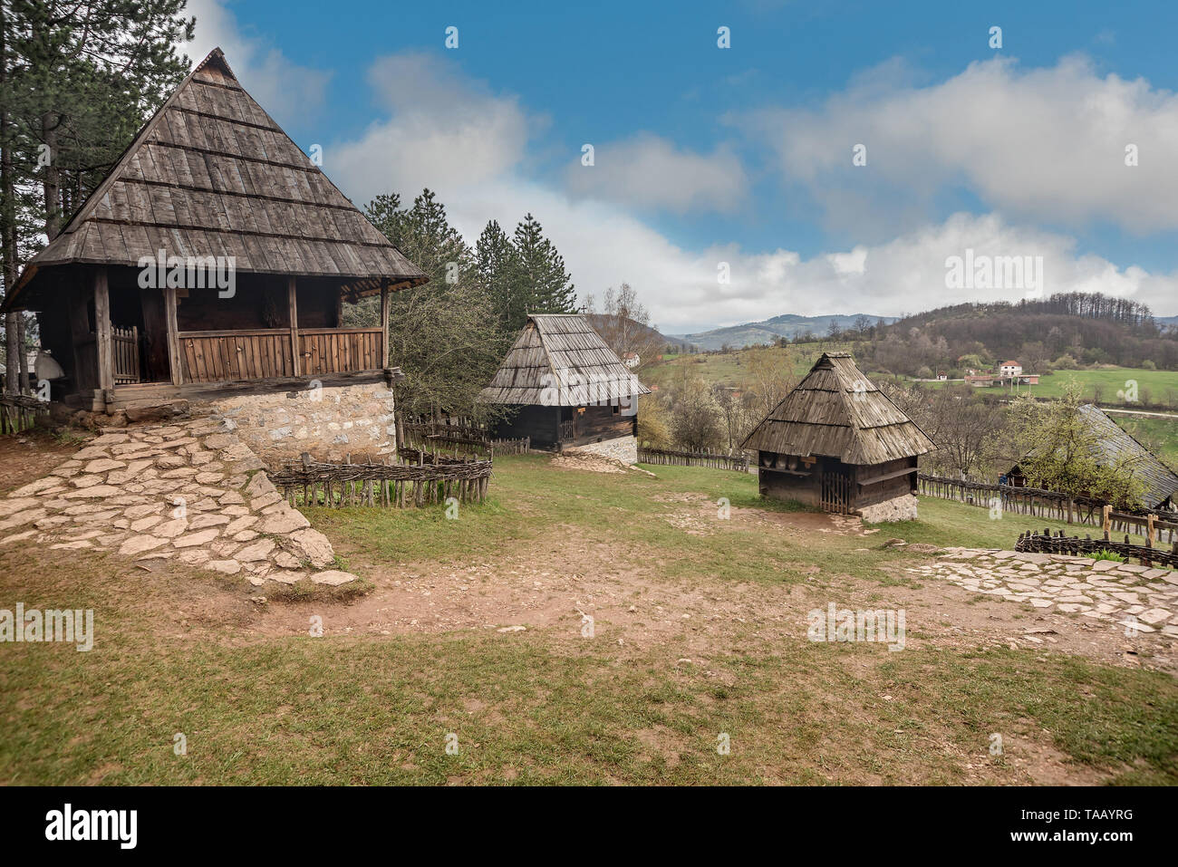Farmhouse serbia hi-res stock photography and images - Alamy