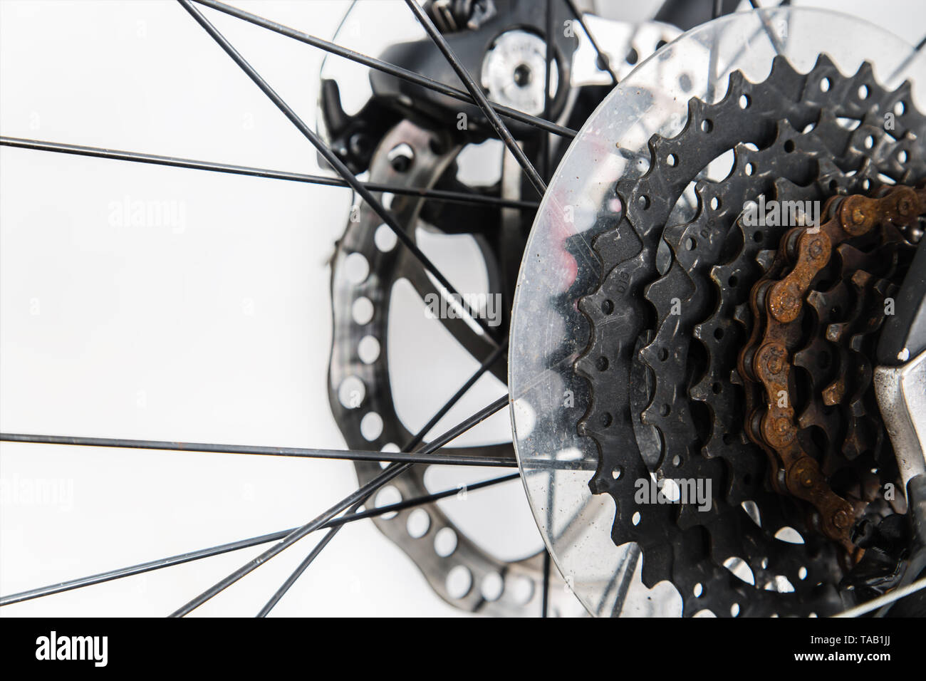 Mountain bike chain assembly hi-res stock photography and images - Alamy