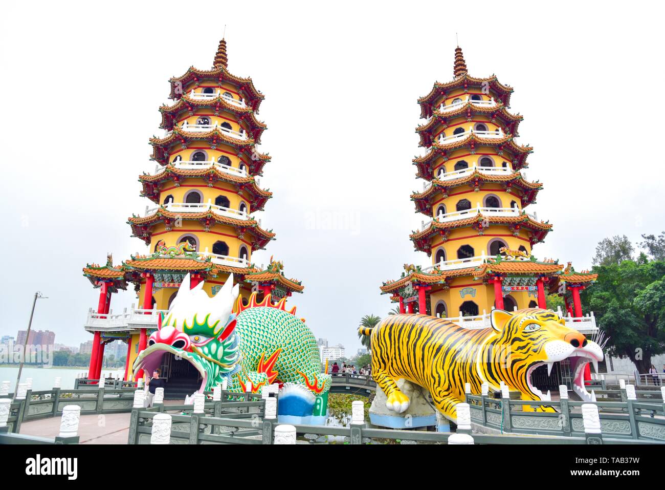 Landmark kaohsiung taiwan dragon tiger tower china temple hi-res stock ...