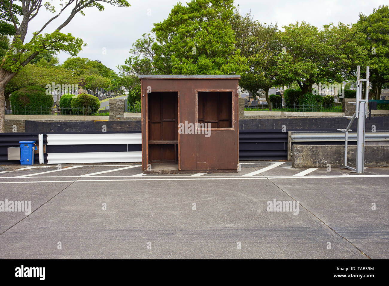 Pit structure hi-res stock photography and images - Alamy