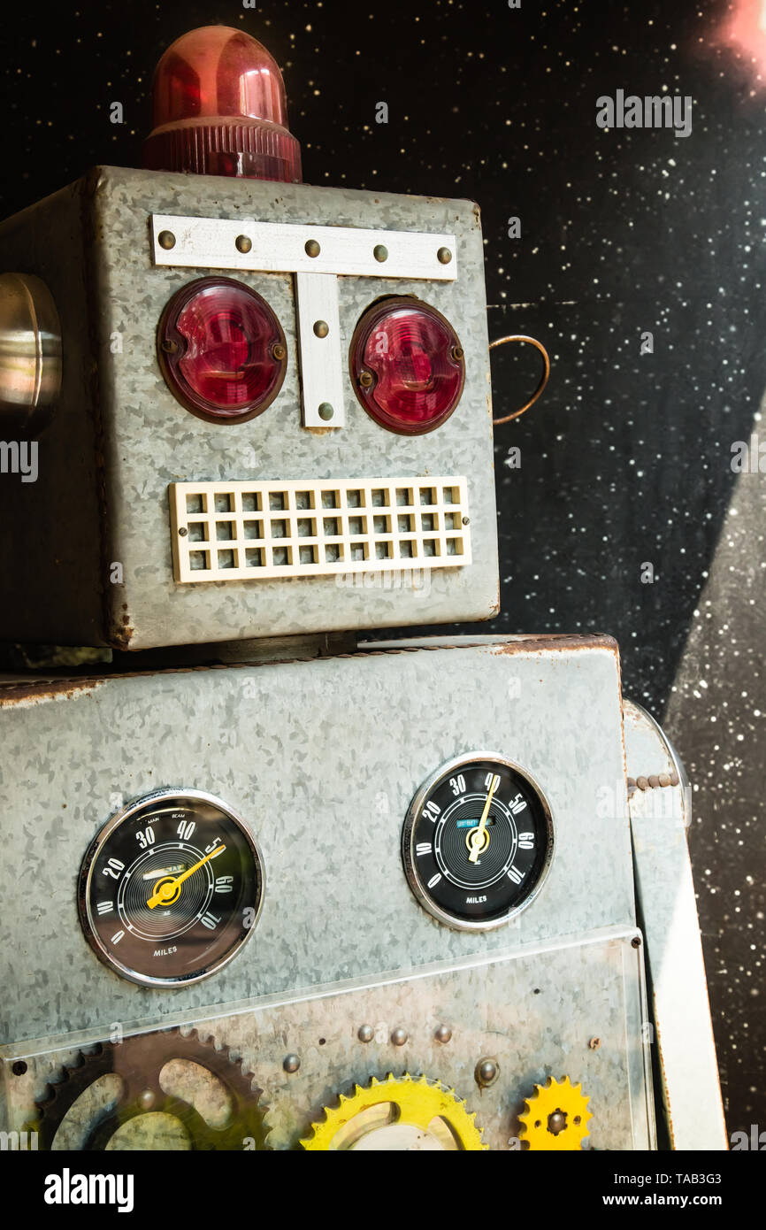 1950s science fiction robot hi-res stock photography and images - Alamy