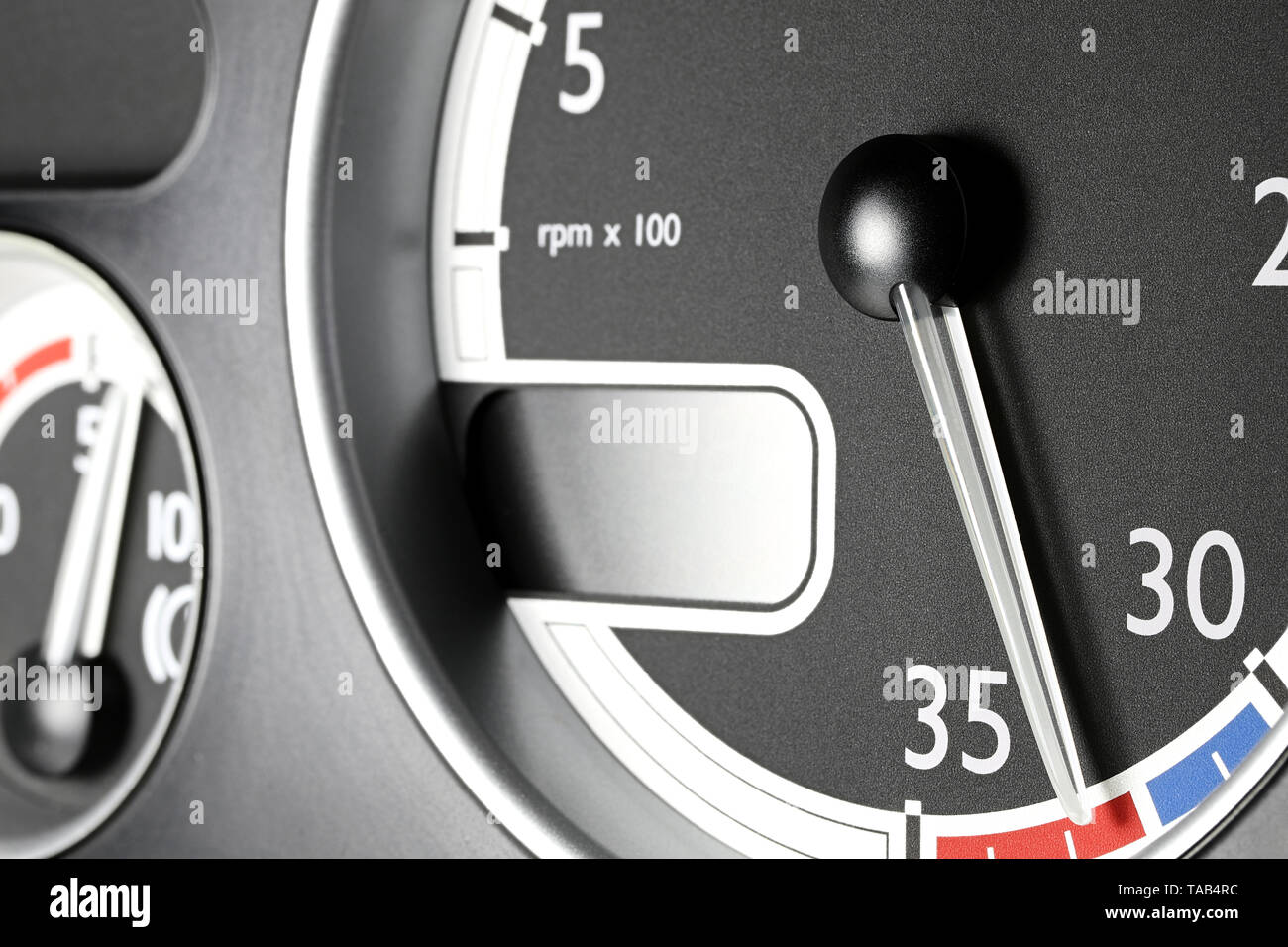 Tachometer rev counter in dash hi-res stock photography and images - Alamy