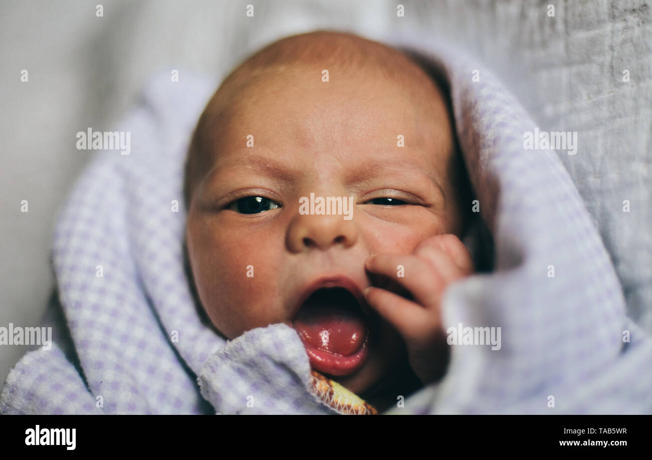 Baby girl yawn hi-res stock photography and images - Alamy