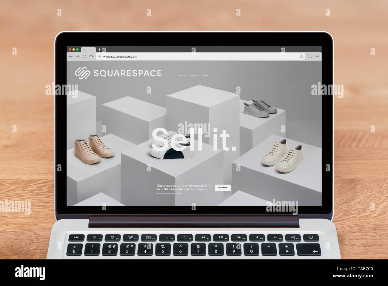 Squarespace background hi-res stock photography and images - Alamy