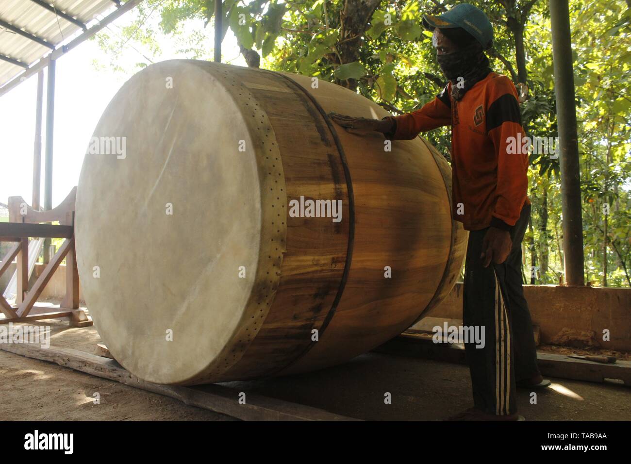 Bedug mosque crafters hi-res stock photography and images - Alamy