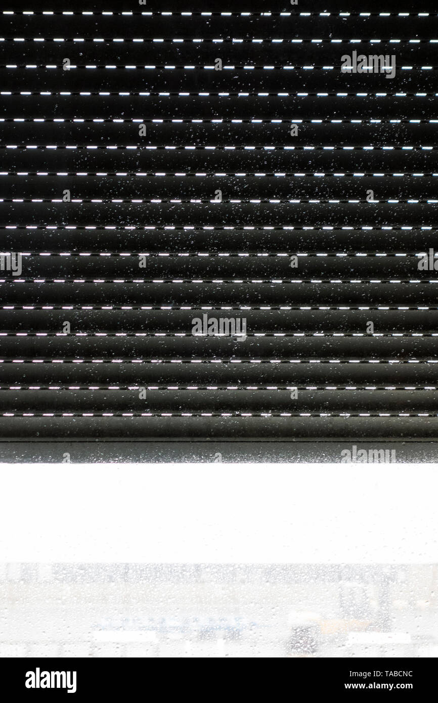 Half open half closed window hi-res stock photography and images - Alamy