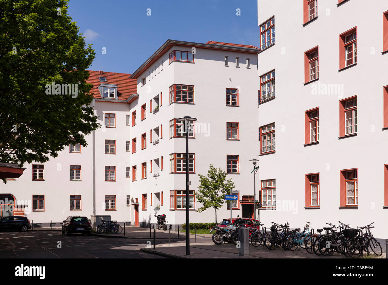 Cologne housing hi-res stock photography and images - Alamy