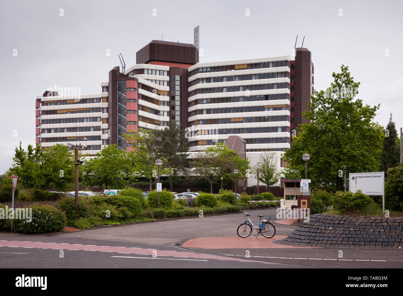 Office for administration hi-res stock photography and images - Alamy