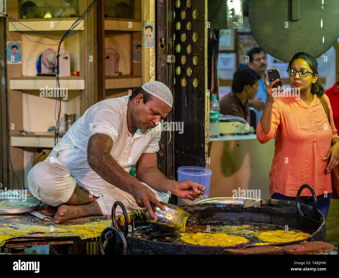 Ramadan iftar bazar hi-res stock photography and images - Alamy
