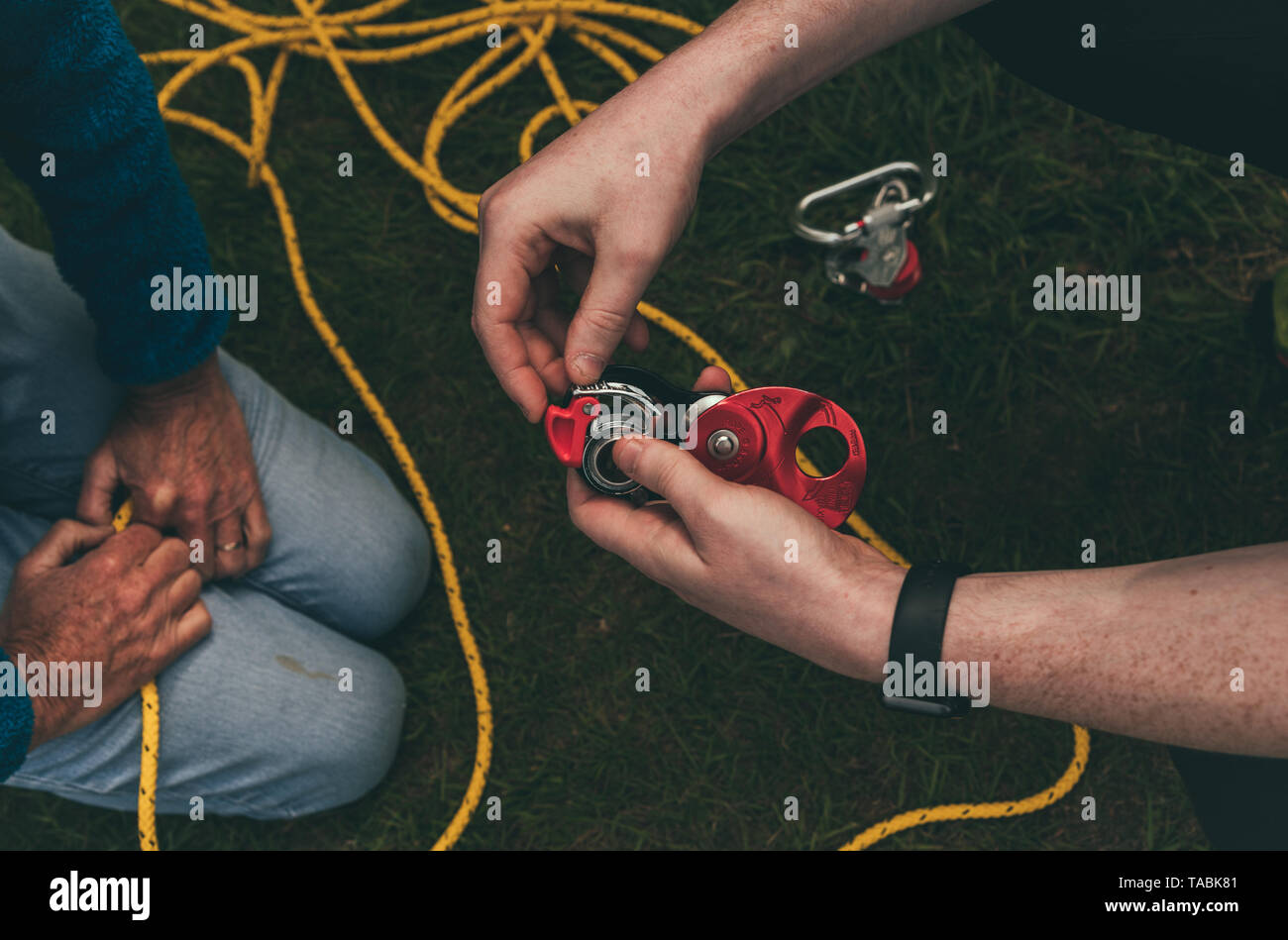 Climbing rope with knots hi-res stock photography and images - Alamy