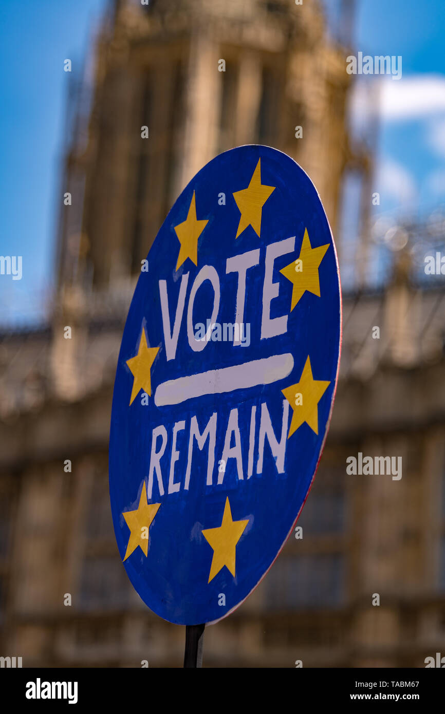 Eu elections pro remain campaign sign hi-res stock photography and ...