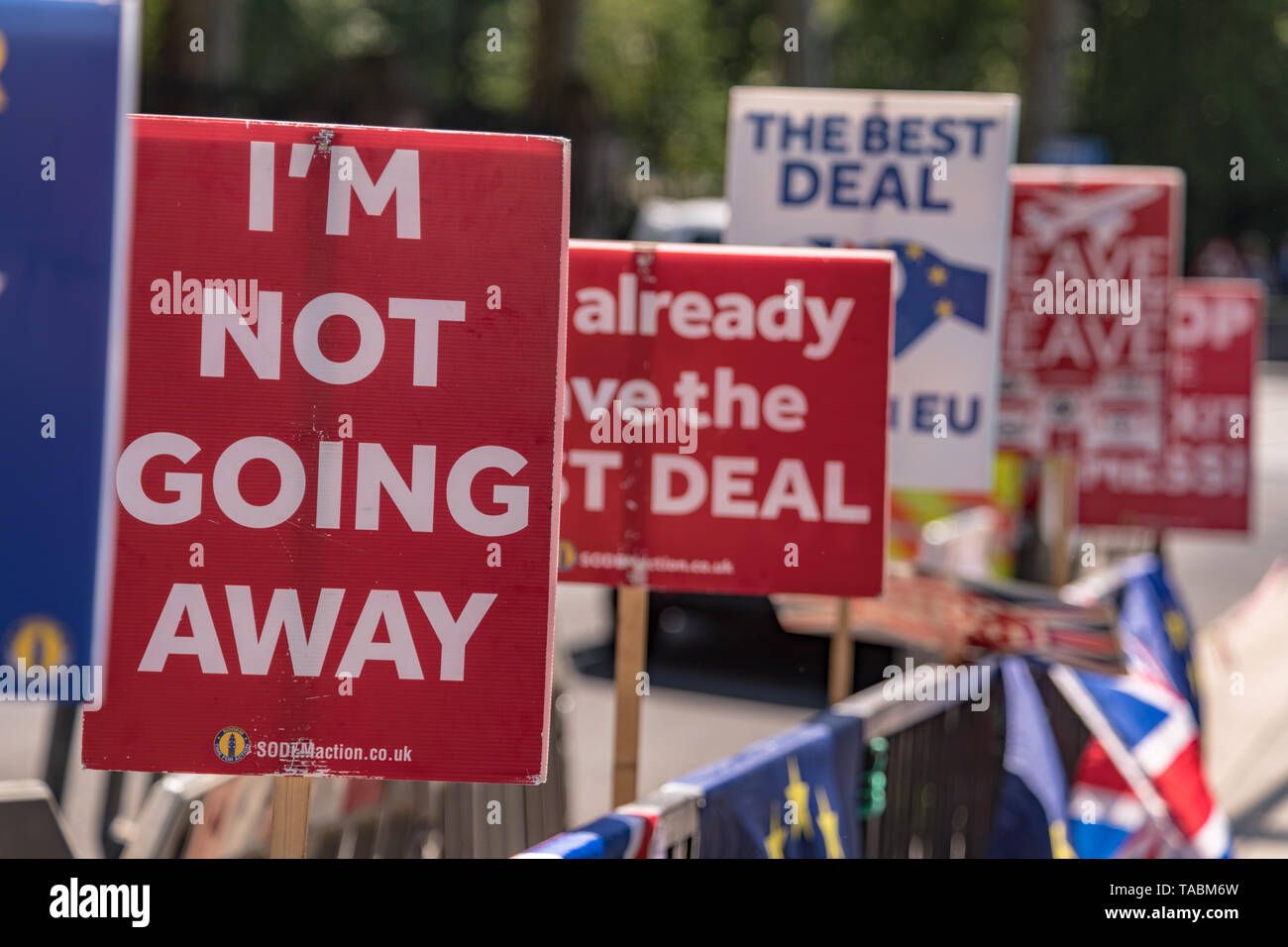 Remain Campaign placards outside the Houses of Parliament Stock Photo ...
