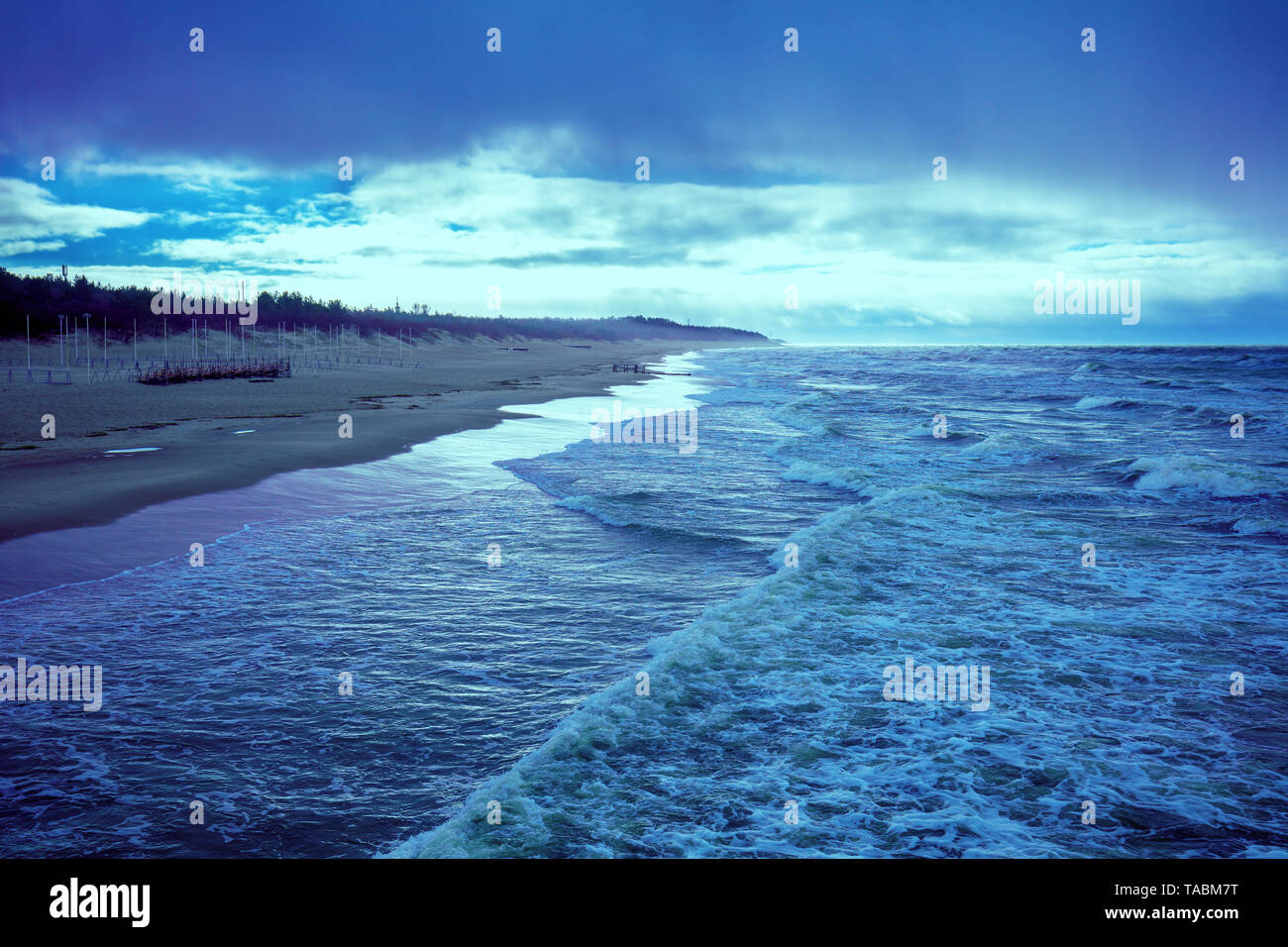 Rain fall over sea hi-res stock photography and images - Alamy