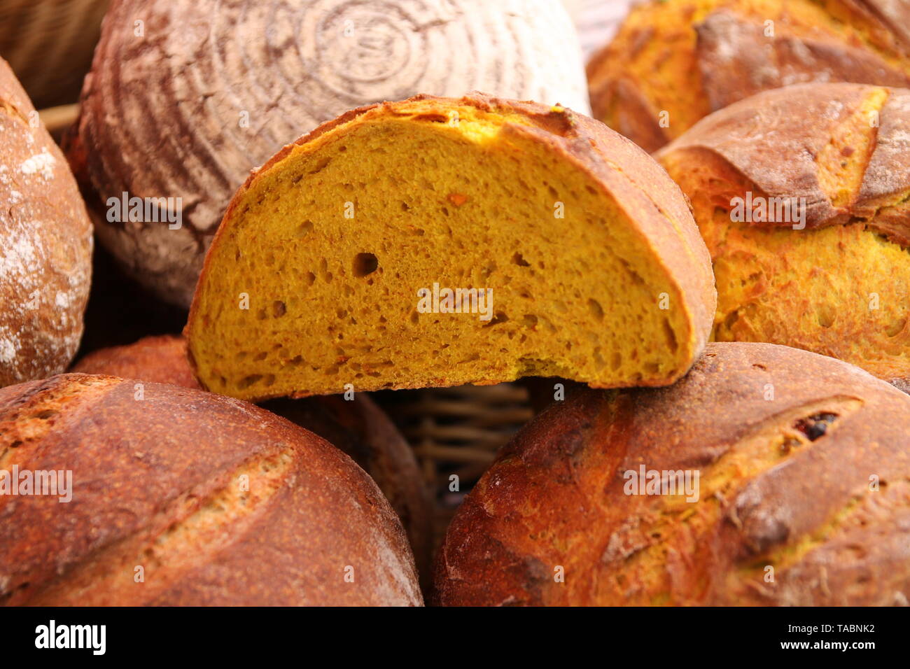Bread store hi-res stock photography and images - Alamy
